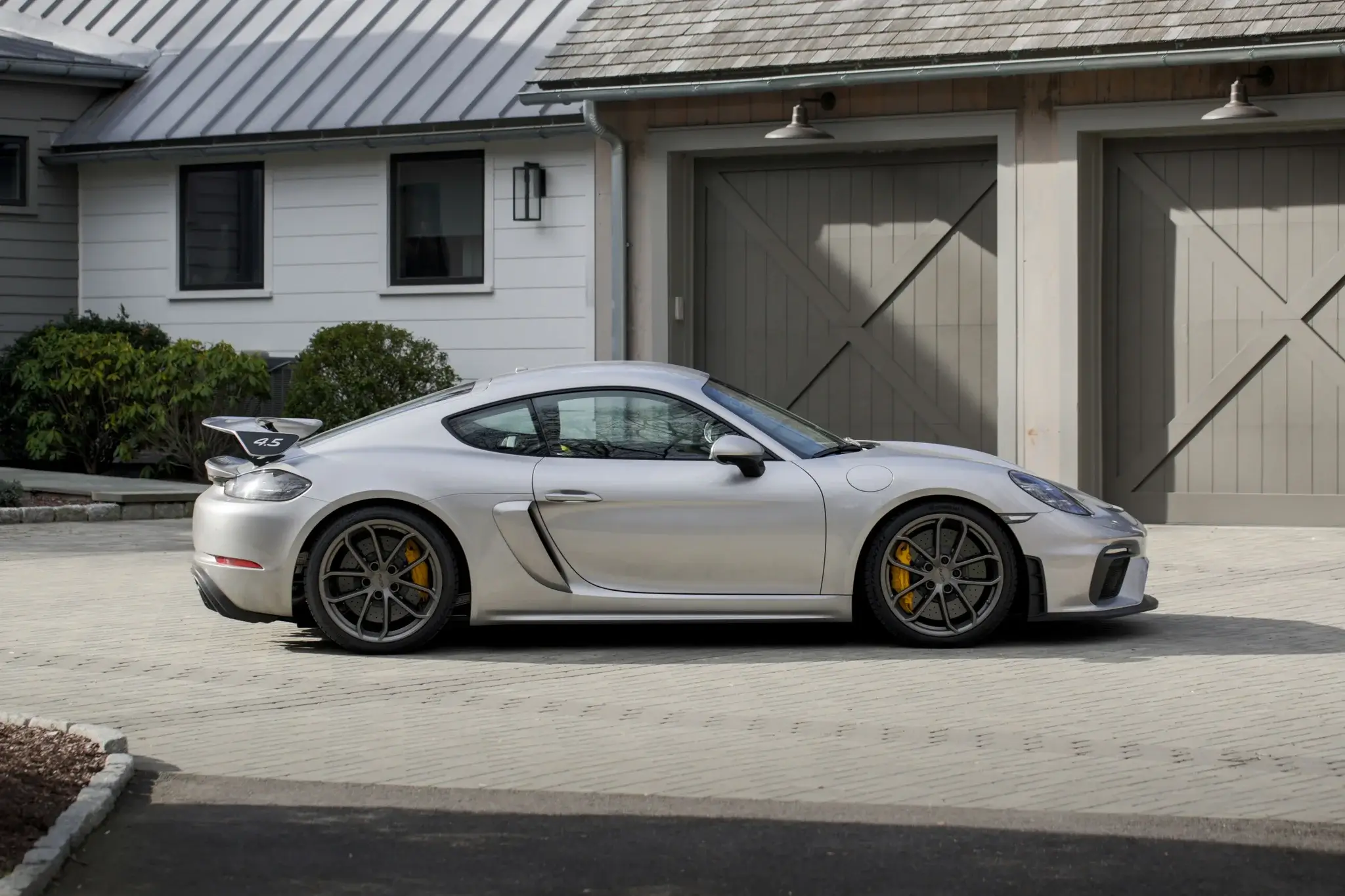2020 Porsche 718 Cayman GT4 | PCARMARKET