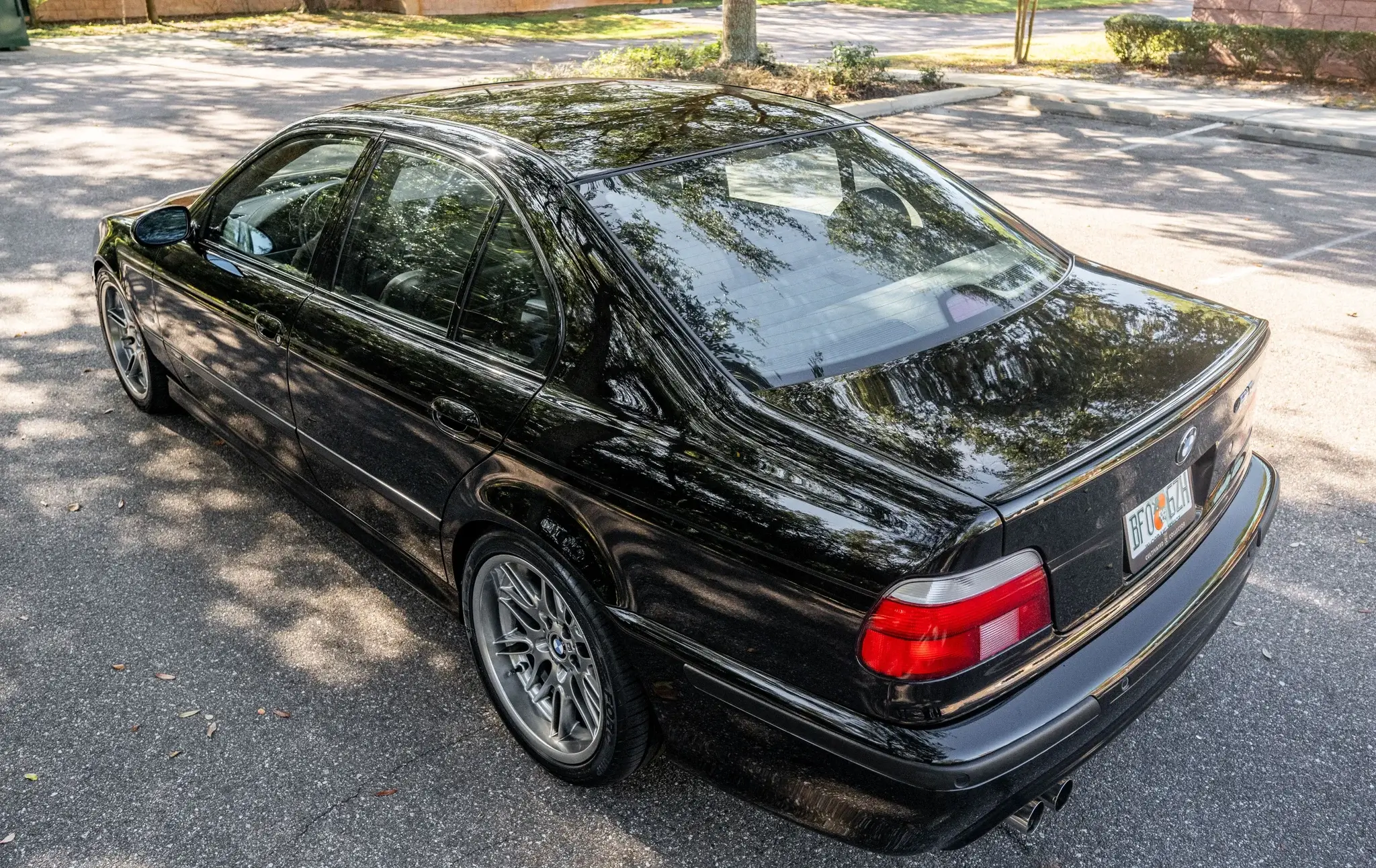 2000 m5