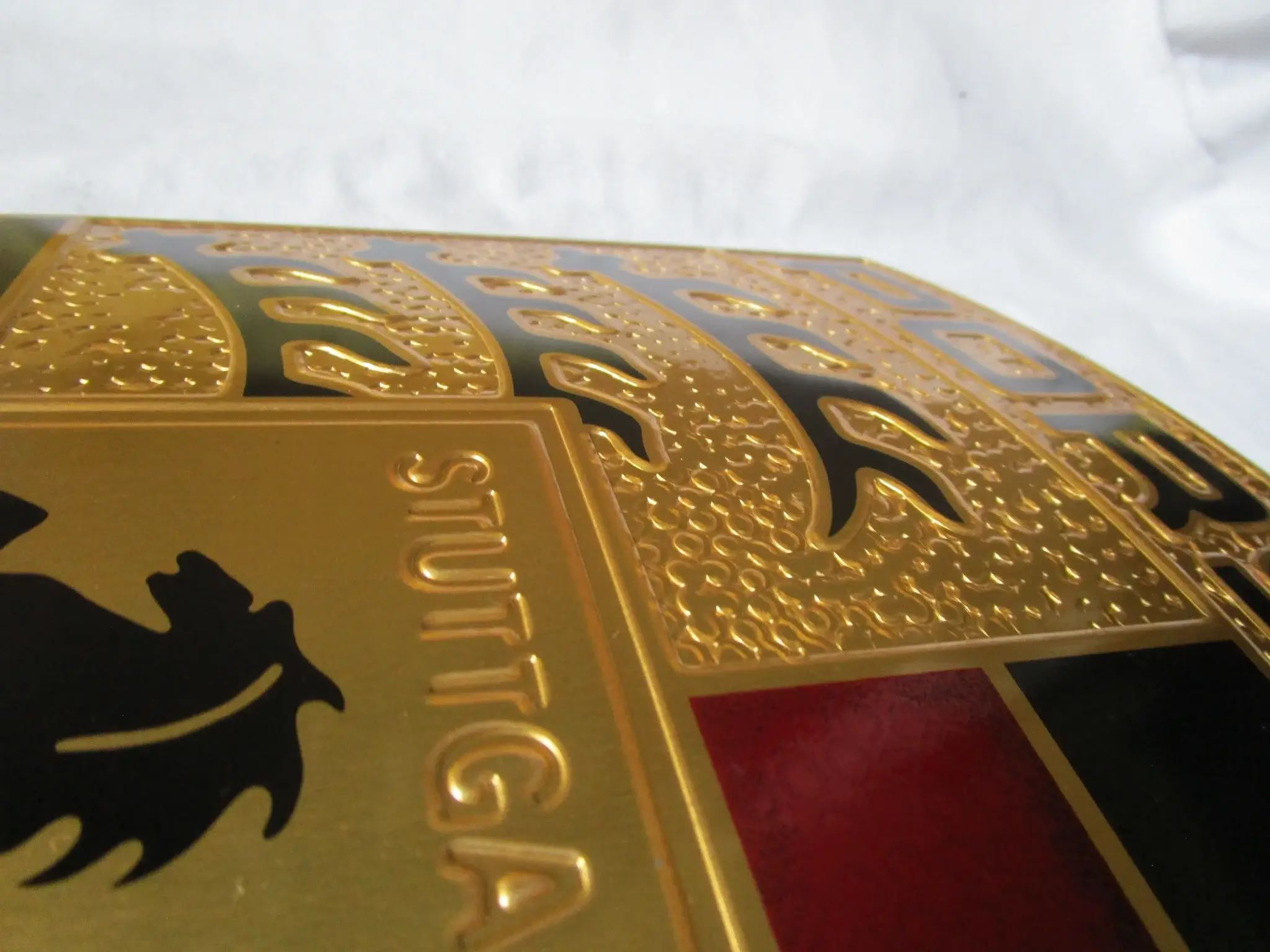 MP: Porsche Style Crest | PCARMARKET