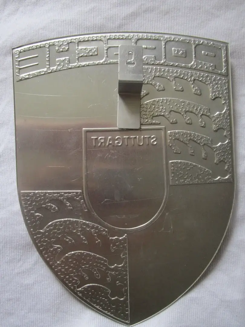 MP: Porsche Style Crest | PCARMARKET