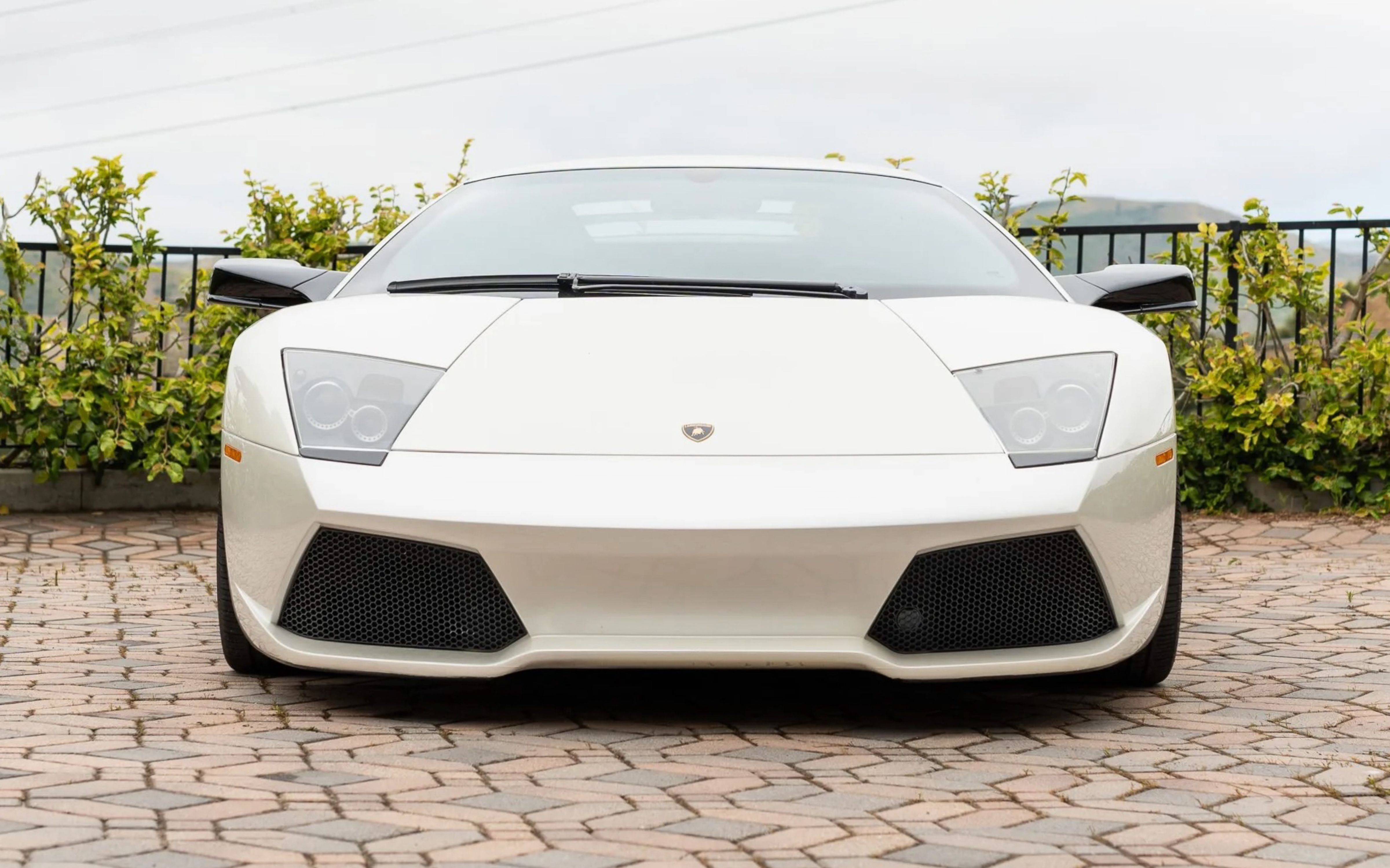 balloon white lamborghini murcielago