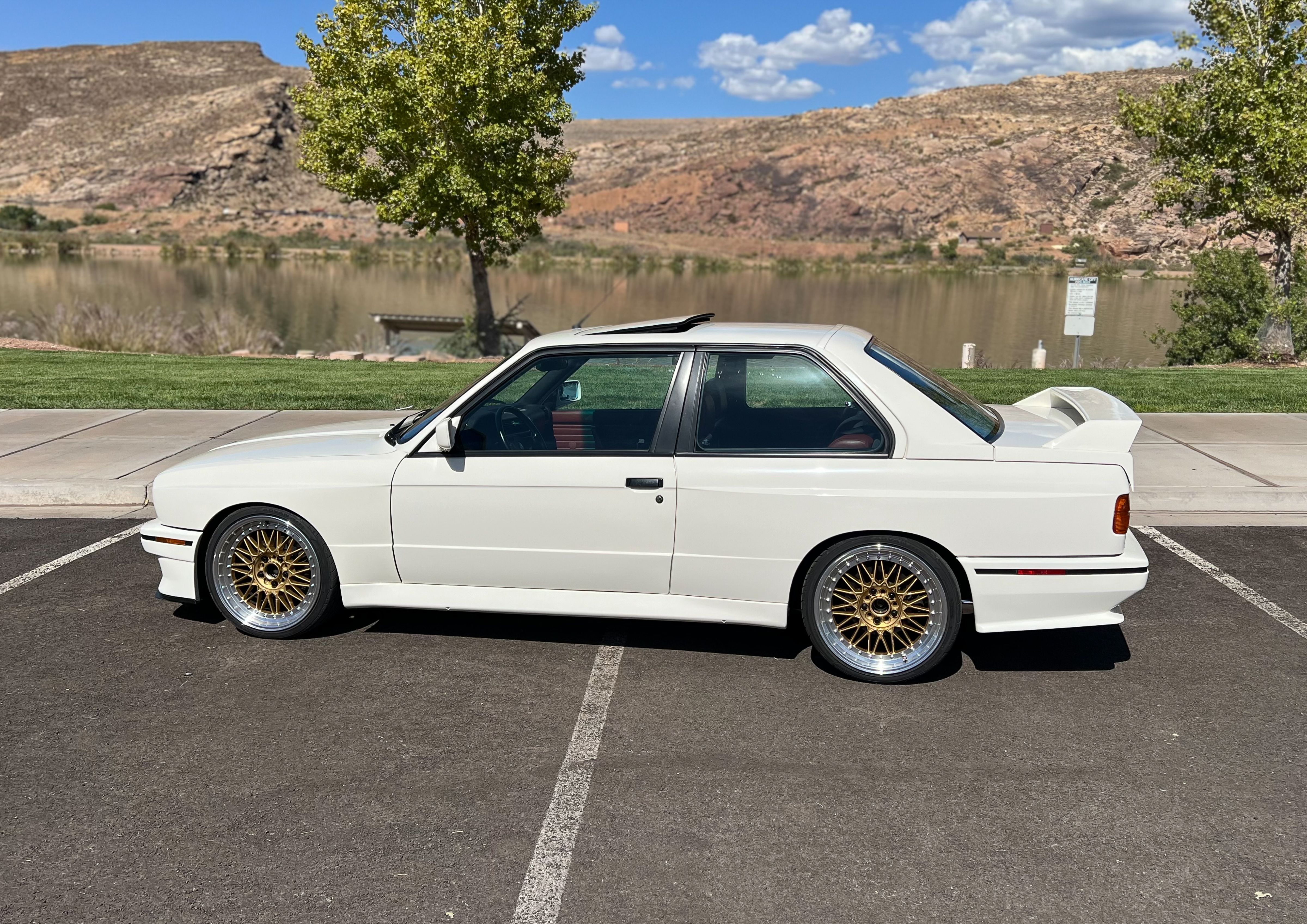 e30 m3 white