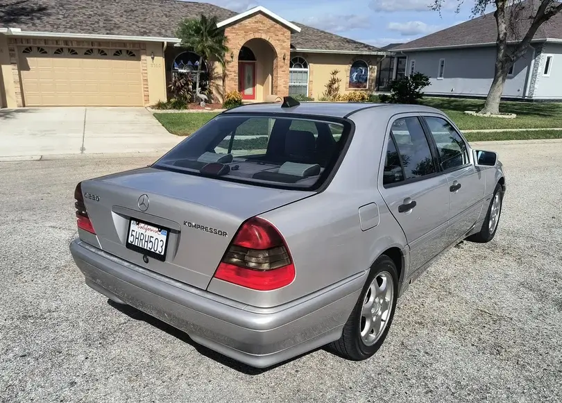 2000 Mercedes-Benz C230 | PCARMARKET