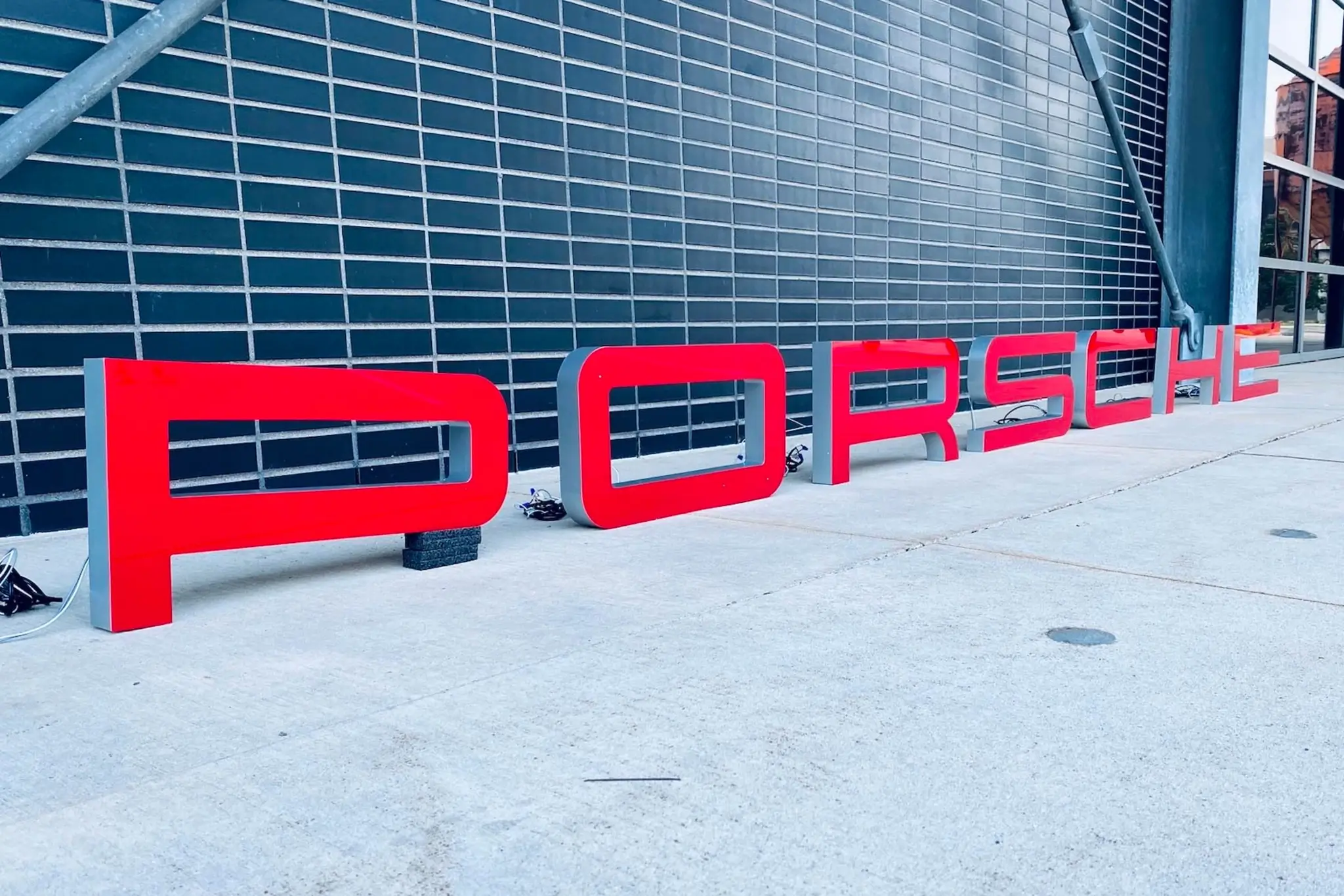 MarketPlace: Illuminated Porsche Letters Sign | PCARMARKET
