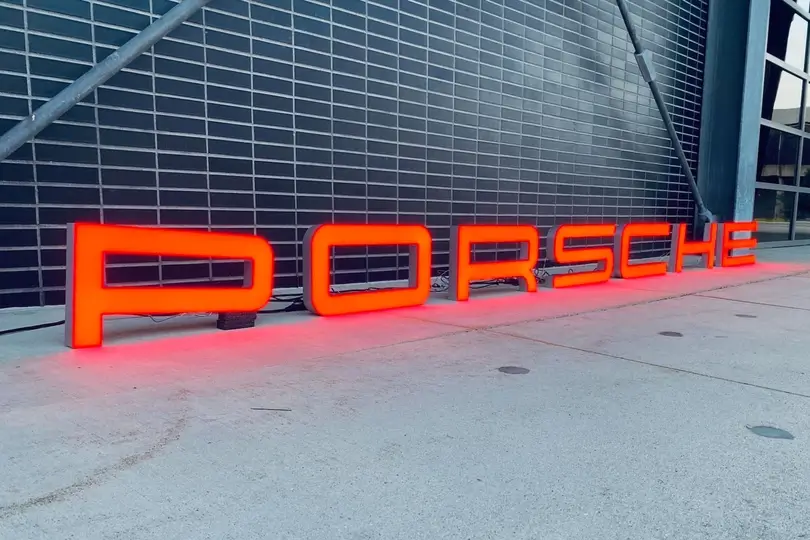 MarketPlace: Illuminated Porsche Letters Sign | PCARMARKET