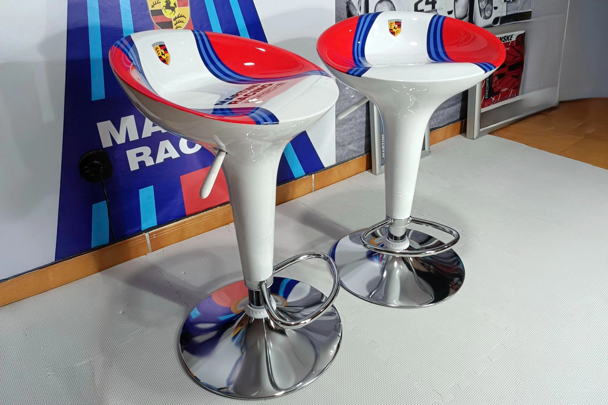 No Reserve Porsche Martini Racing Livery Stools | PCARMARKET